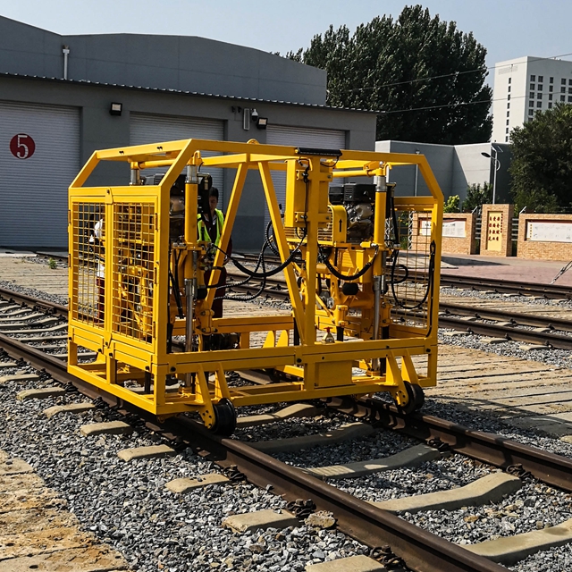 Automatic Remote Control Rail Tamping Machine-Wuhan Linkage Track ...