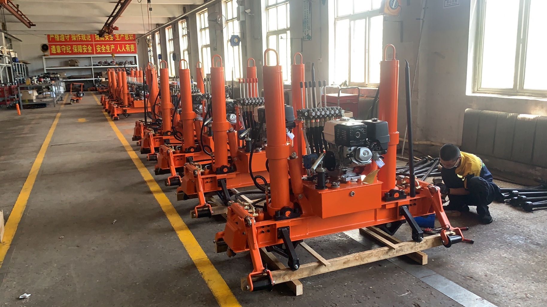 -Wuhan Linkage Track Equipment Co,Ltd