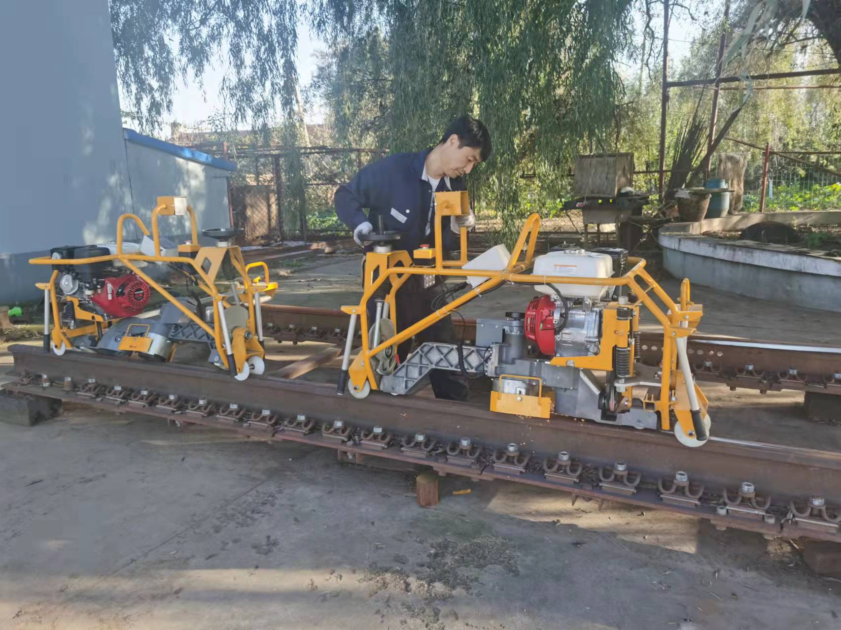 NGM-5.1 CNC Control Digital Rail Profile Grinding Machine-Wuhan Linkage Track Equipment Co,Ltd