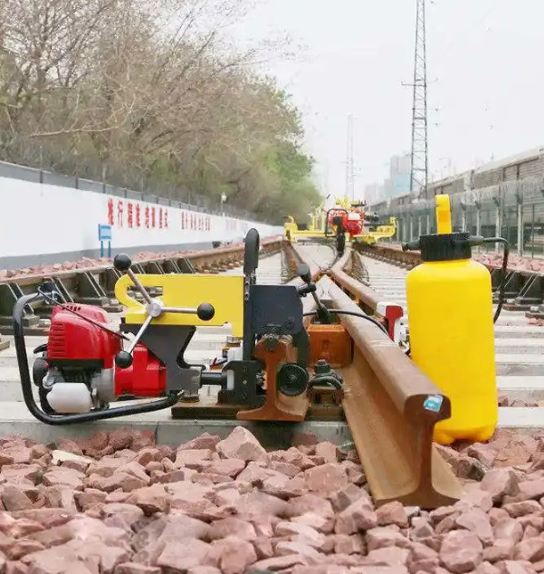 Internal Combustion Rail Drilling Machine-Wuhan Linkage Track Equipment Co,Ltd