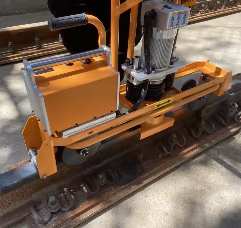 Battery-powered rail profile grinder machine-Wuhan Linkage Track Equipment Co,Ltd